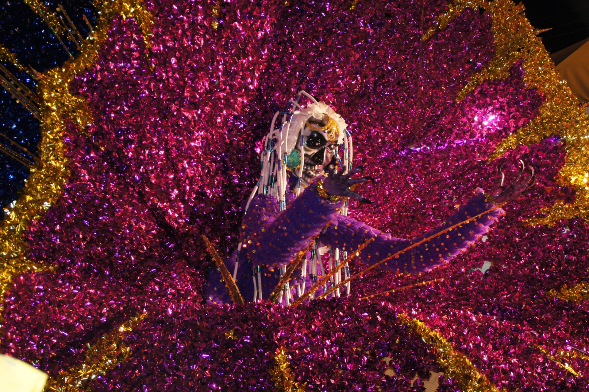 Explore Dutch Carnival 2025 | MEININGER Hotels