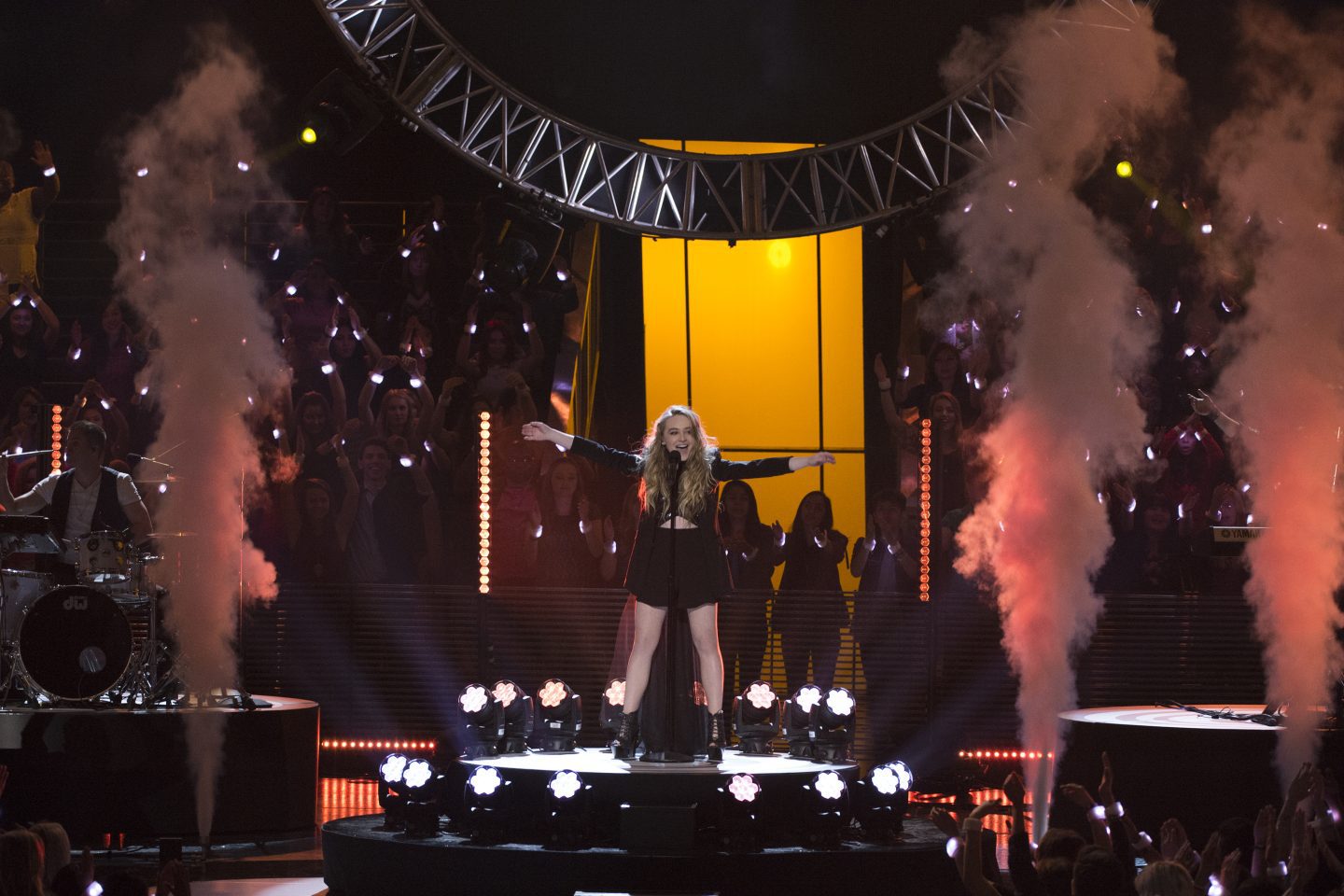 Sabrina Carpenter tour Europe 2025 | MEININGER Hotels