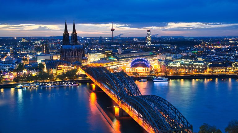 Nightlife in Cologne: where to drink, dance and party | MEININGER Hotels